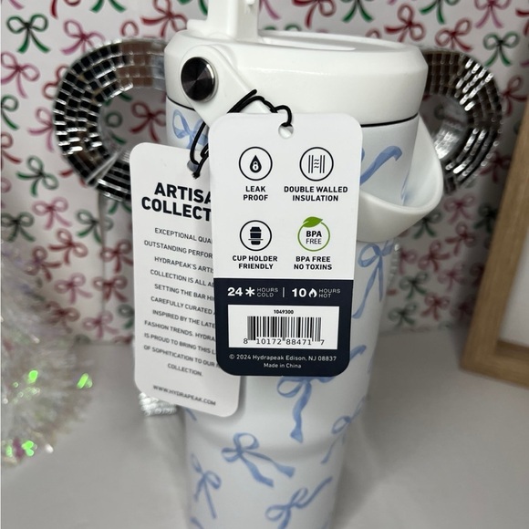 Dining | Hydrapeak Blue Bow Coquette Water Bottle 32oz | Poshmark